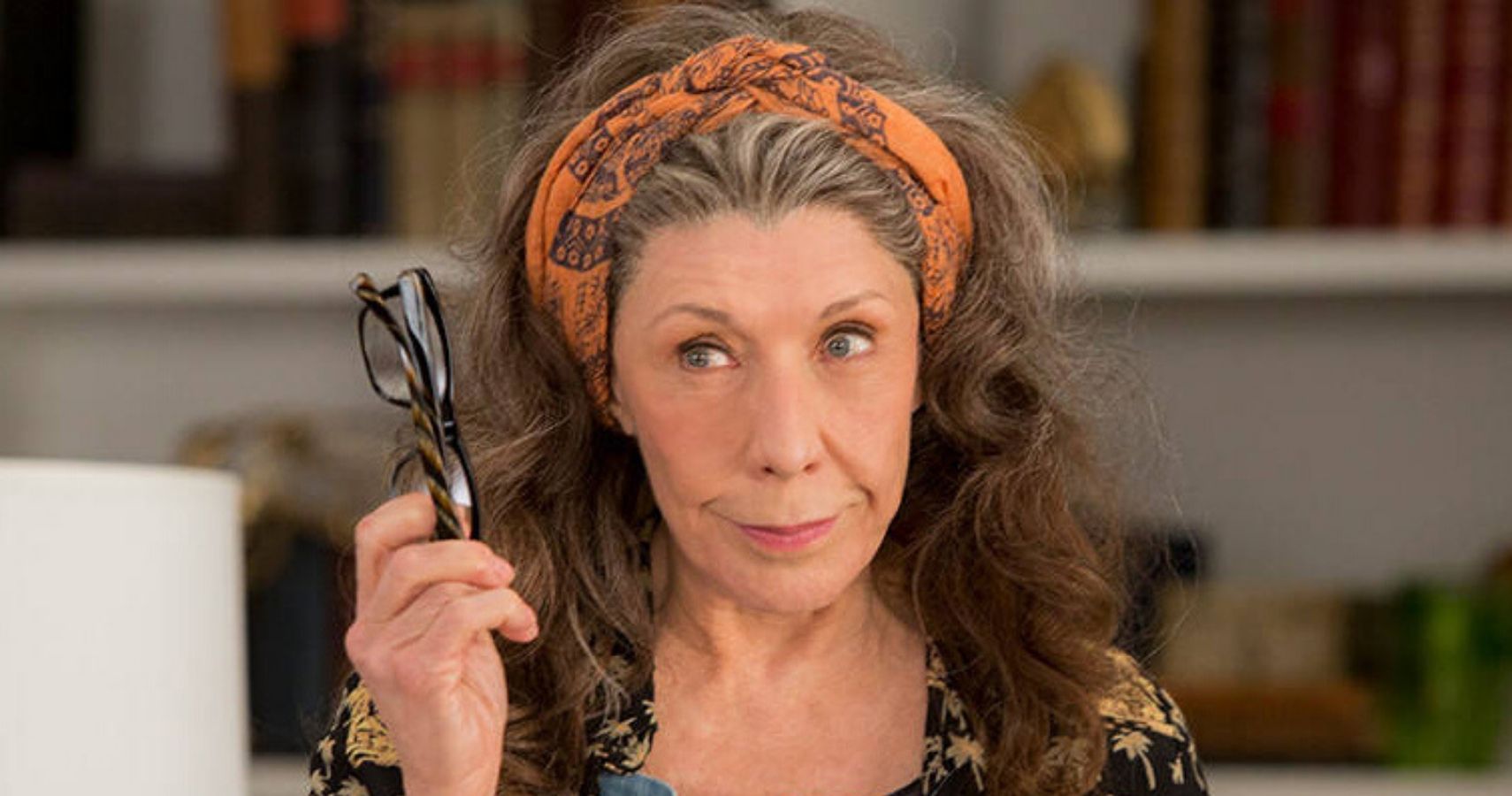 Grace & Frankie: 10 Ways Frankie Got Worse & Worse | ScreenRant