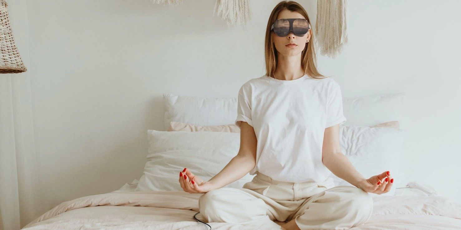 HTC Vive Flow: How The VR Headset Works & What You Need To Get Started