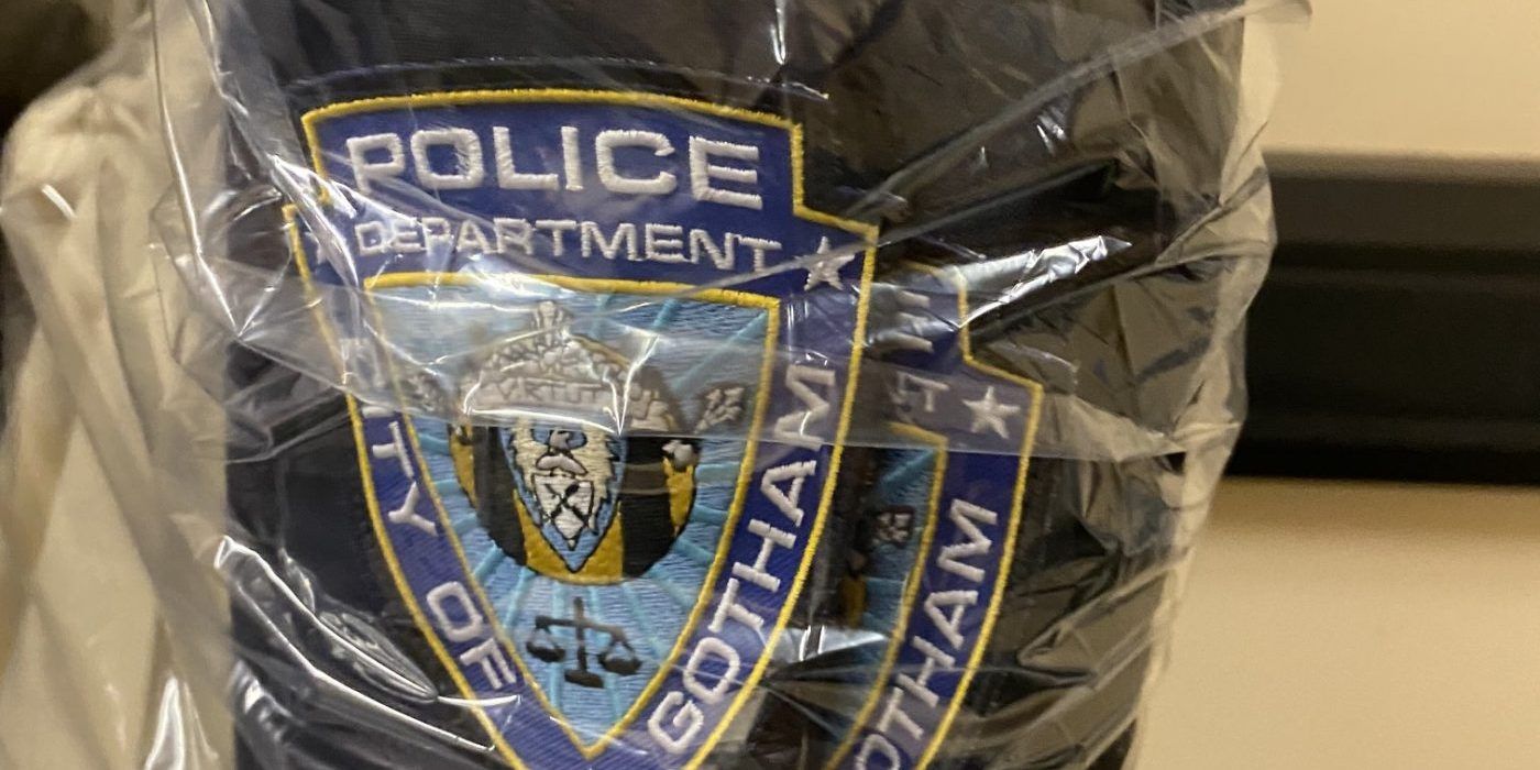 Batgirl Set Photo Reveals First Look At GCPD Uniforms