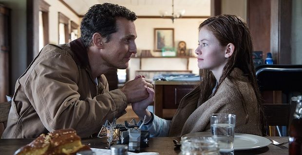 'Interstellar' Waves Sequence Featurette; Jonathan Nolan on the ...